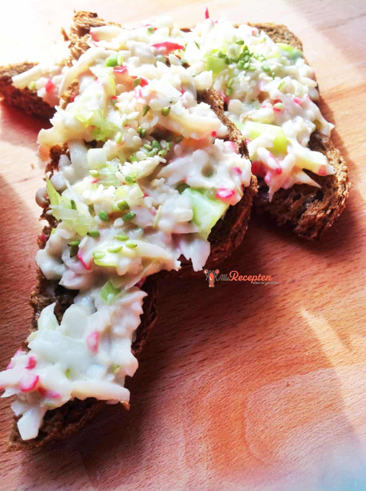 Surimi salade met miso mayonaise - Sos Recepten