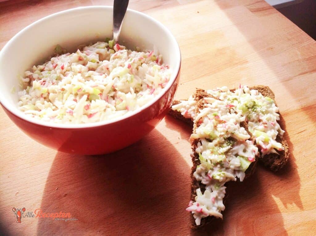 Surimi salade met miso mayonaise - Sos Recepten